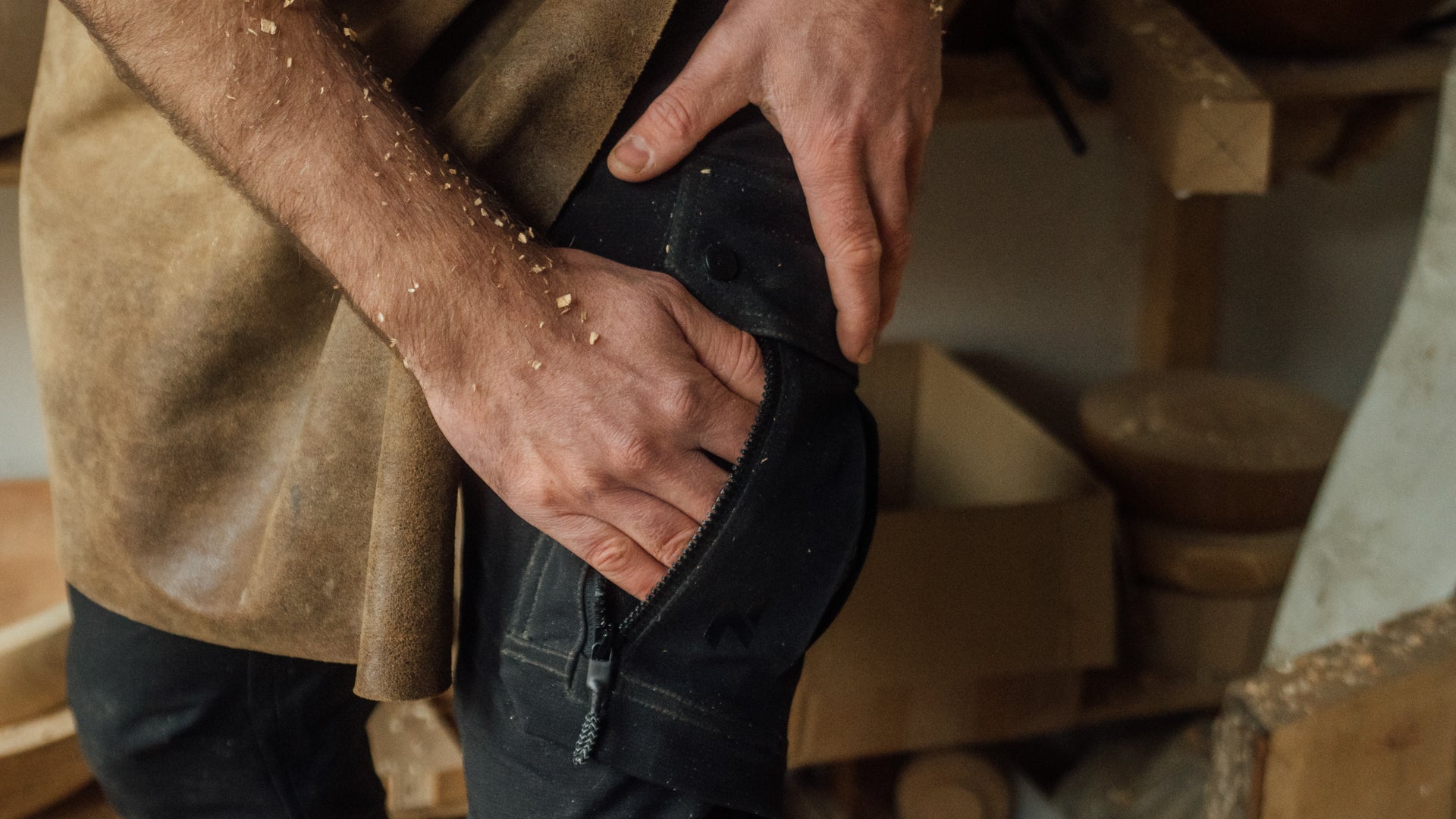 Arbejdsbukser til betonarbejde - Komfort og slidstyrke » – NORTH WORKWEAR